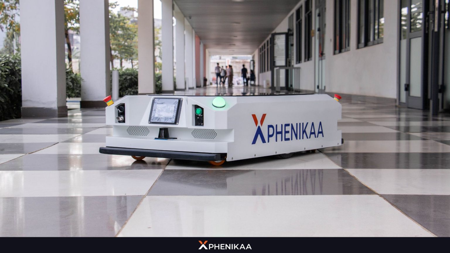 An AGV model made by Phenikaa-X